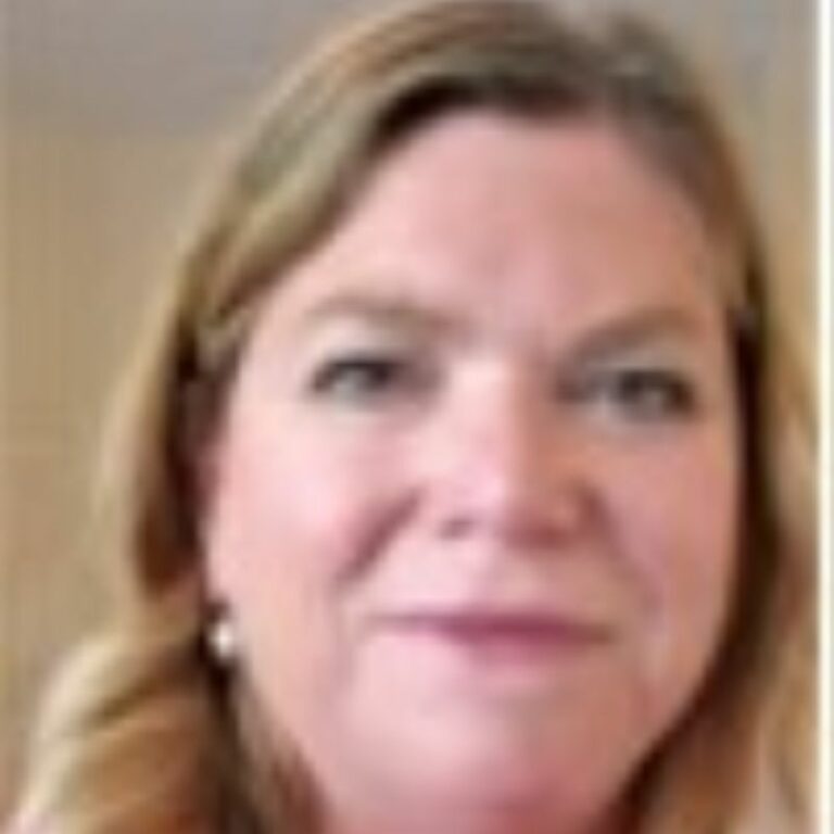 Therapist in Londonderry, New Hampshire, Lisa Josephs, LCMHC
