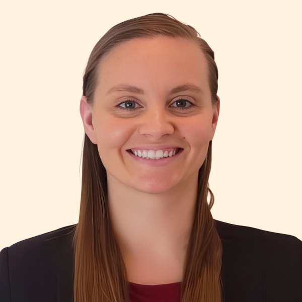 Therapist in Naperville, Illinois, Carolyn Richards, LPC