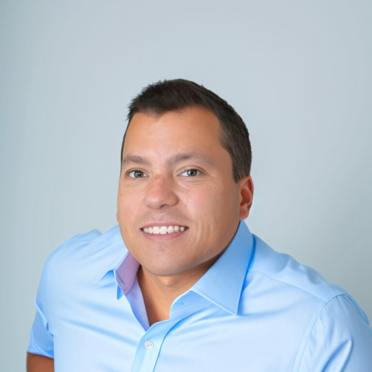 Therapist in Aurora, Illinois, Ryan Muir, LPC