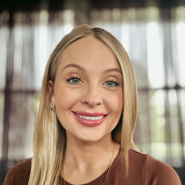 Nurse Practitioner in Orland Park, Illinois, Alexandra Baxter, PMHNP