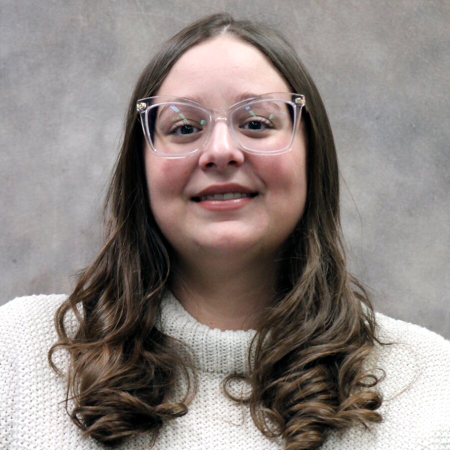 Therapist in Darien, Illinois, Stephanie Popp, LCPC